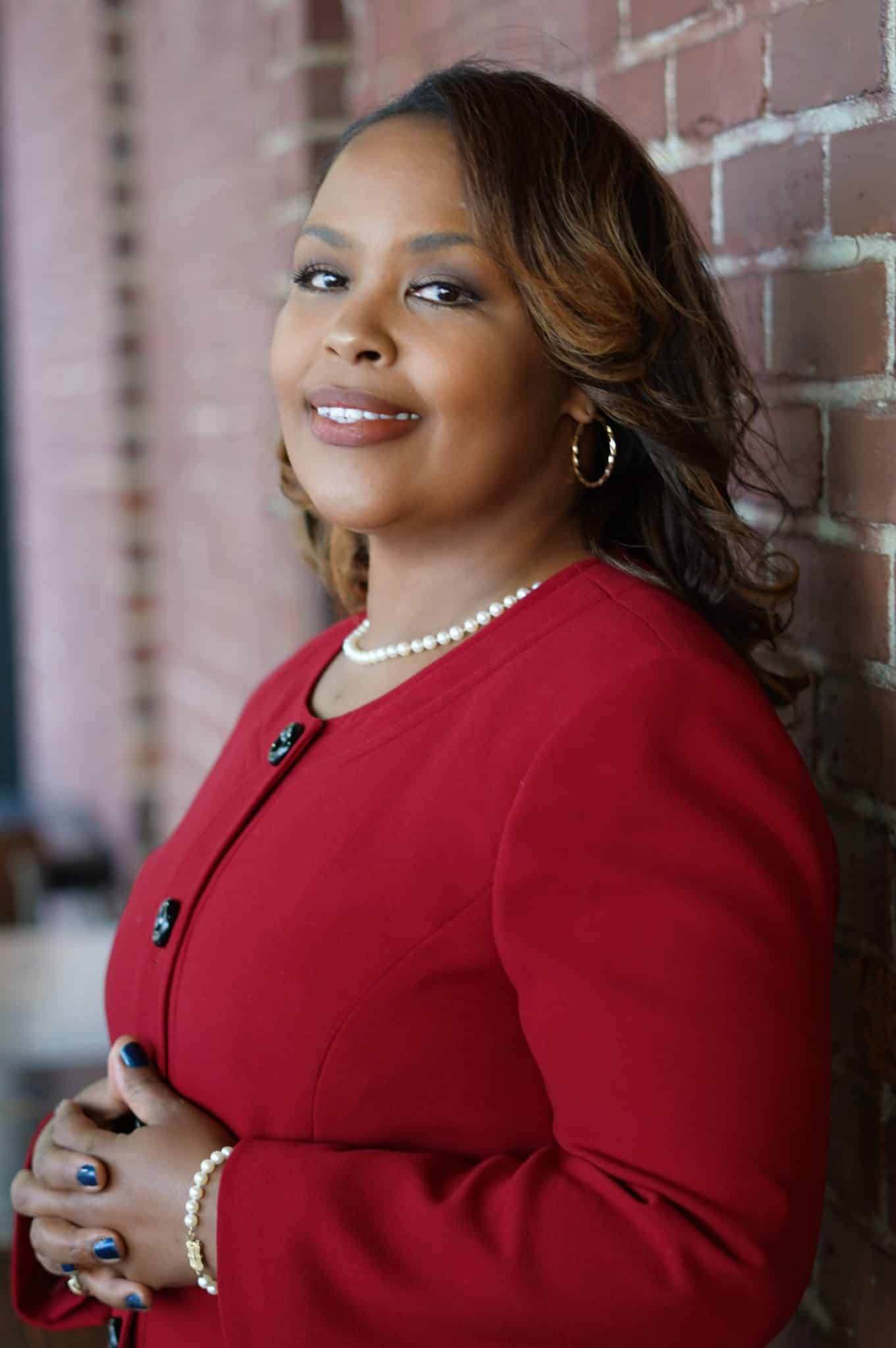 About – Dr. Silvia M Lloyd